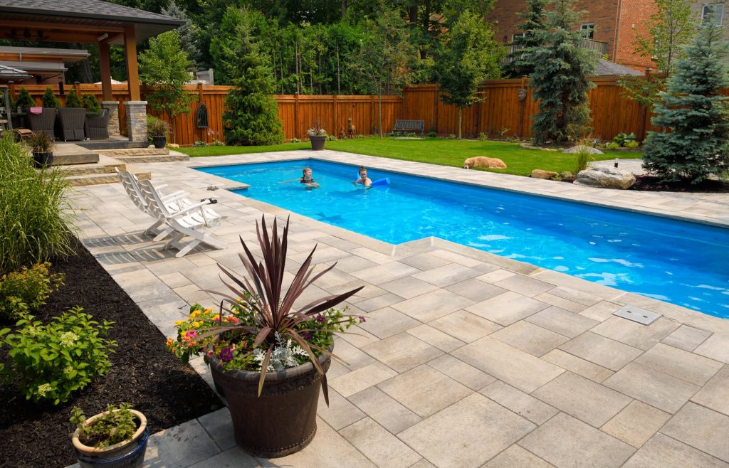 Interlocking Stone – Grimsby Custom Pools